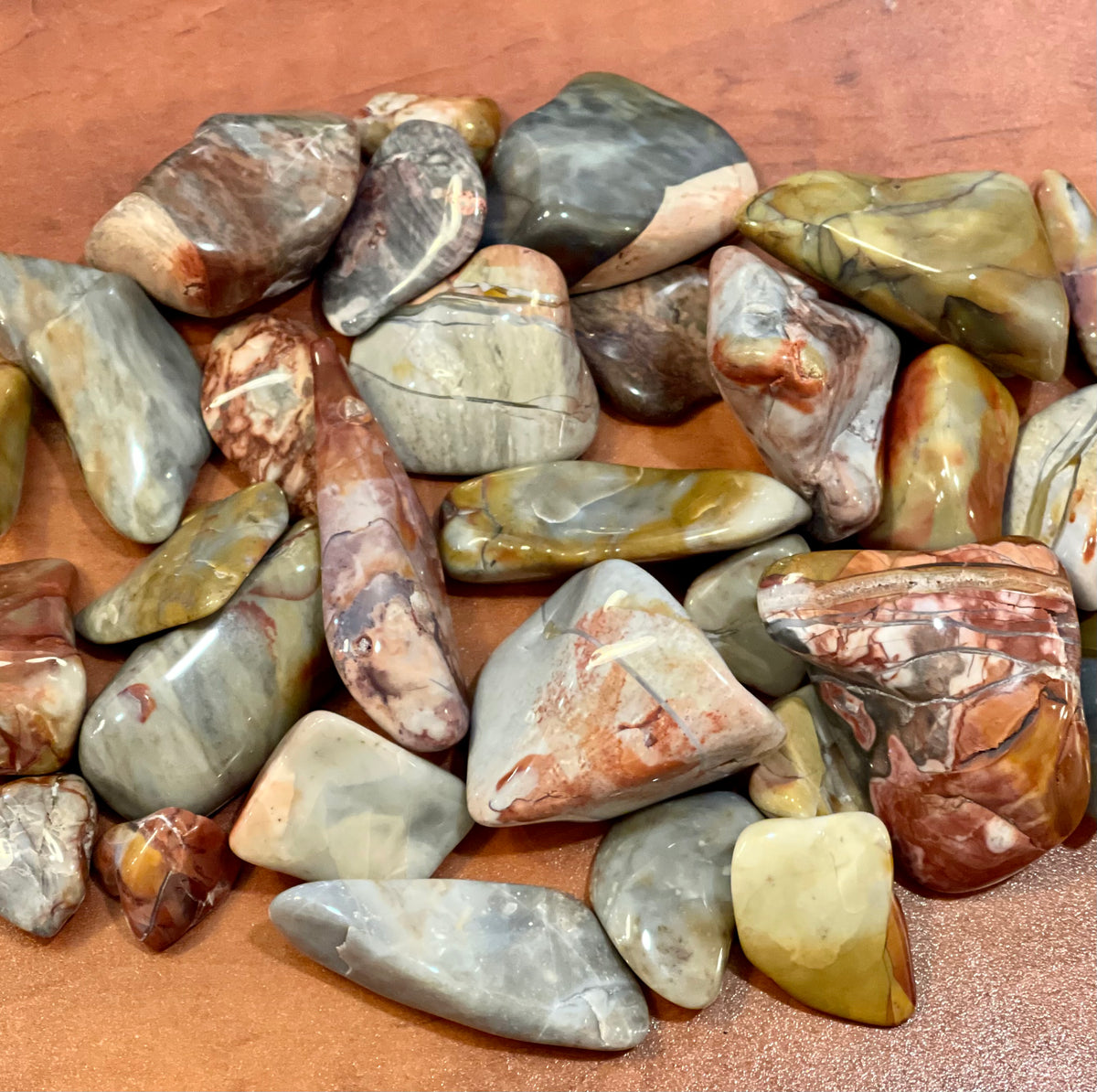 Flint tumbled – Madame Bagnabit